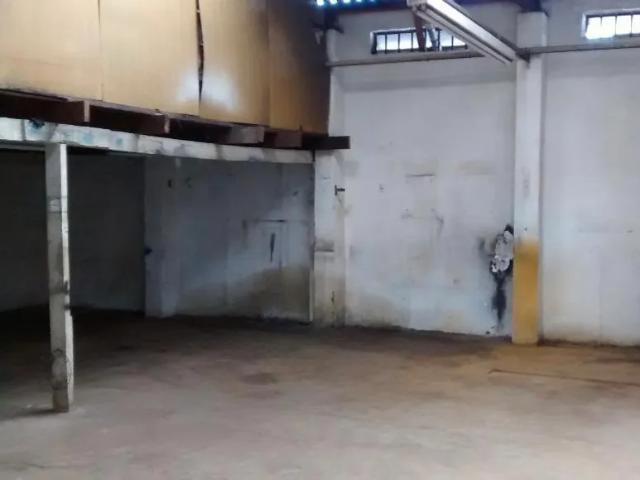 Galpão/Depósito/Armazém para aluguel e venda possui 600 metros quadrados