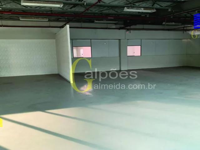 Galpão/Depósito/Armazém para aluguel possui 1376 metros quadrados em Jardim Alvorada Jandira SP
