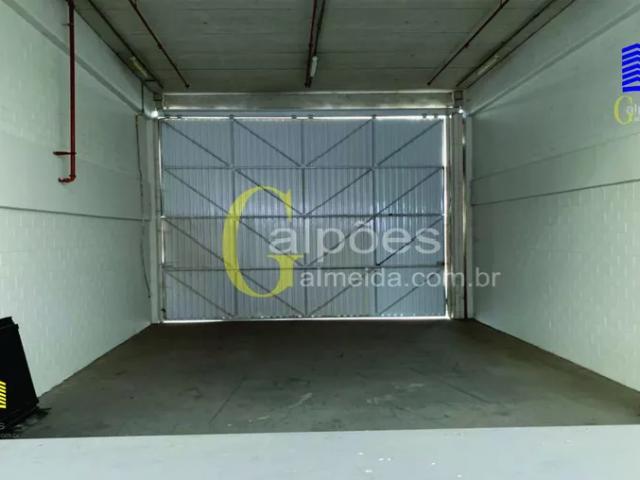 Galpão/Depósito/Armazém para aluguel possui 1370 metros quadrados em Jardim Alvorada Jandira SP