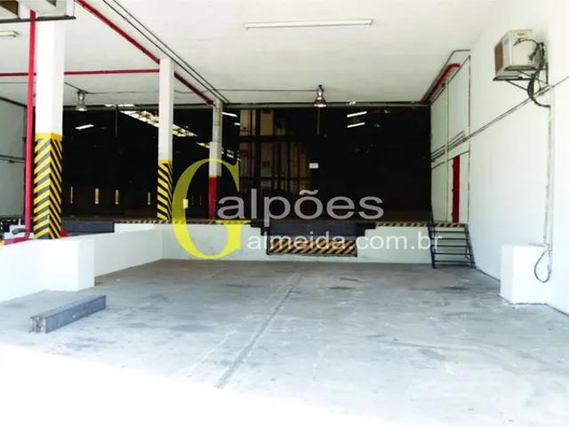 Galpão/Depósito/Armazém para aluguel tem 4750 metros quadrados em Tamboré Barueri SP