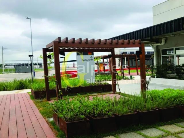 Galpão/Depósito/Armazém para aluguel tem 6070 metros quadrados