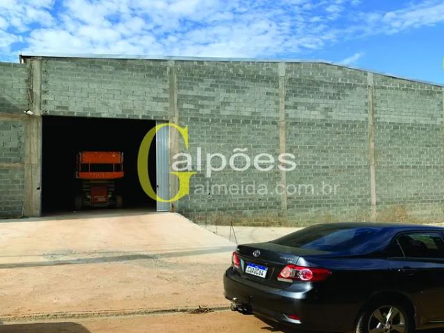 Galpão/Depósito/Armazém para aluguel tem 862 metros quadrados