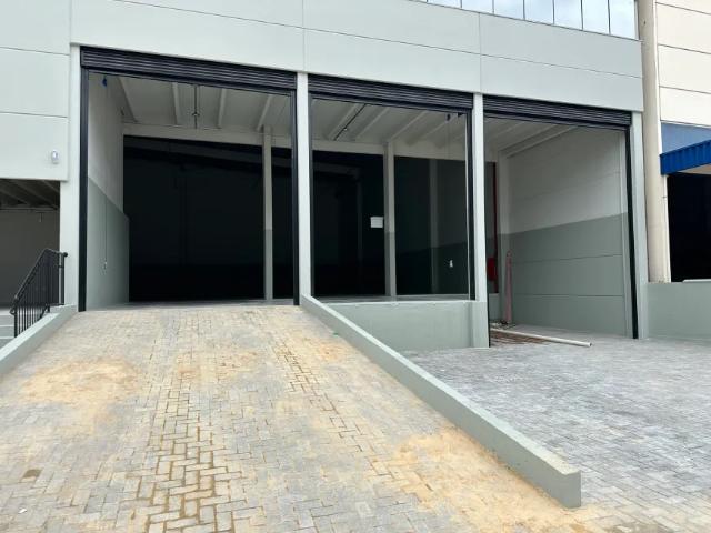 Galpão/Depósito/Armazém para aluguel tem 1700 metros quadrados em Palhoça SC