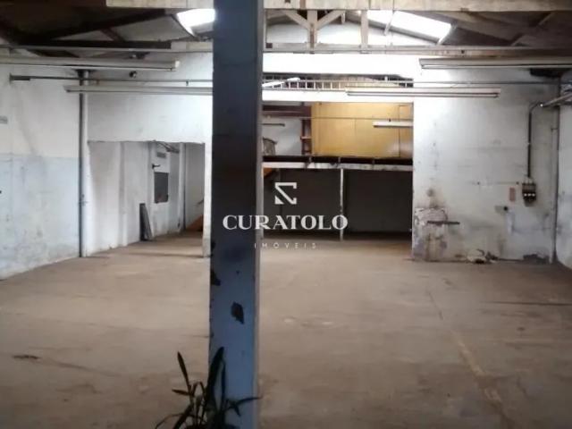 Galpão/Depósito/Armazém à Venda, 600 m² por R$ 2.127.700
