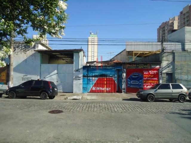 Galpão/Depósito/Armazém à Venda, 916 m² por R$ 3.700.000