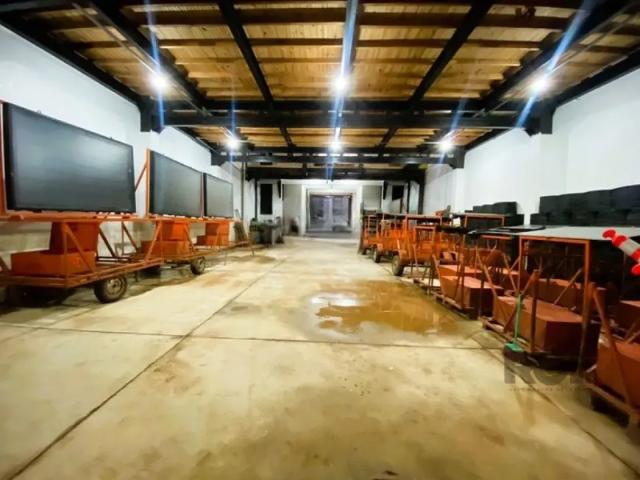 Galpão para Aluguel em São Geraldo com 712 m² Oportunidade Imperdível!