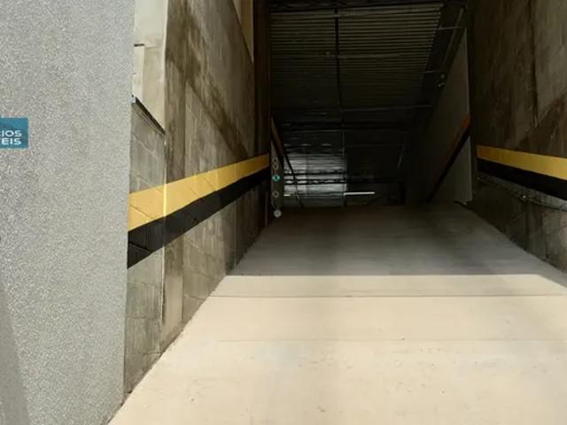 Galpão/Depósito/Armazém para aluguel possui 300 m²