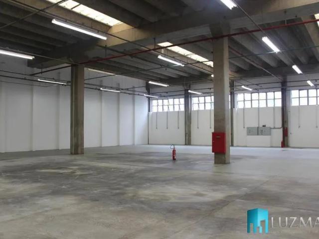 Galpão/escritórios disponível para alugar na lapa com 5700 m²