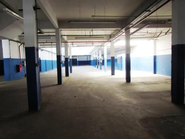 Galpões – São Cristóvão – Rua Melo e Souza 96 – 6.000 m² R$30.000.000,00