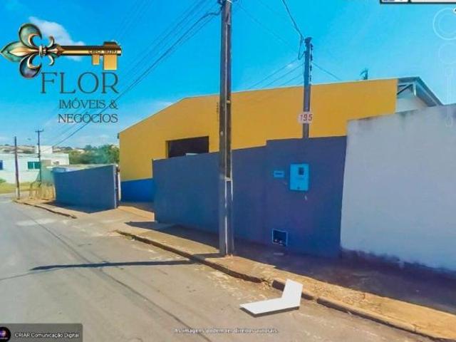 Galpões à Venda no Bairro Santo Antônio – Área Total de 2.112m² em Catalão/GO