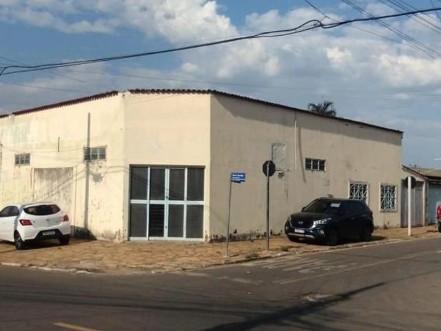 GALPAO CENTRO DE APARECIDA COM CASA GRANDE Galpão / Depósito à Venda, 340.00 por R$ 900000.00 no se