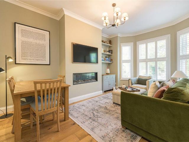 Gap Road, Wimbledon, London SW19, 3 bed flat to rent, £2,750 pcm | PrimeLocation