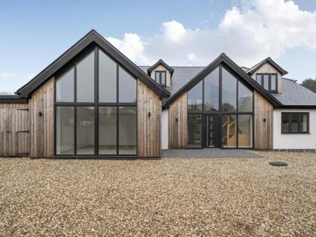 Gap Way, Woodcote, 4 Bedroom Detached