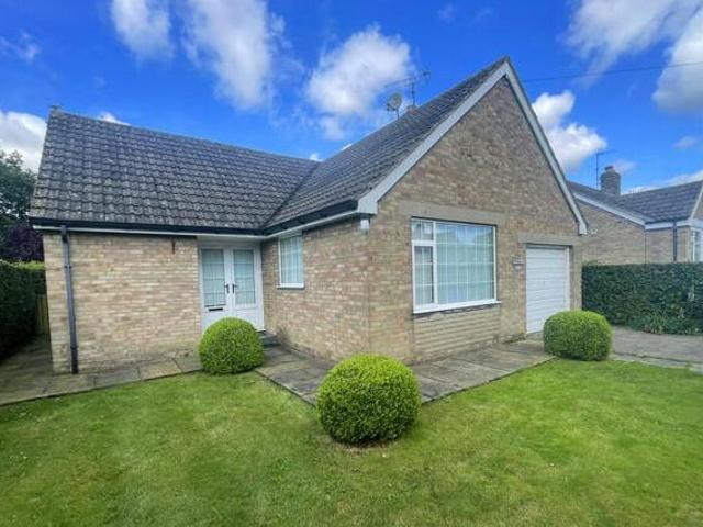 Garth End Road, West Ayton, 3 Bedroom Detached