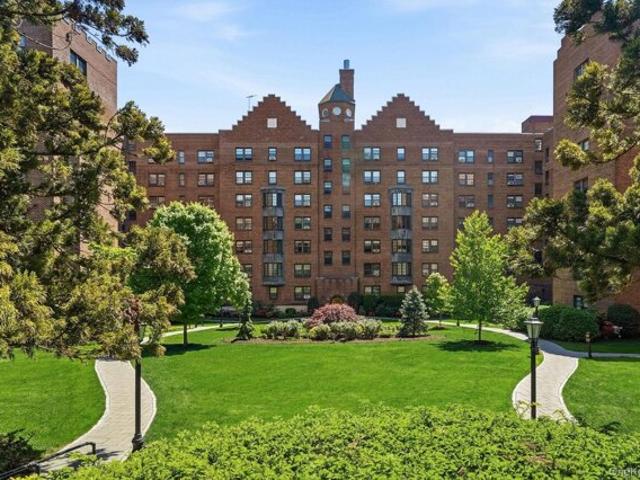 Garth Rd Apt F, Scarsdale, Property For Sale
