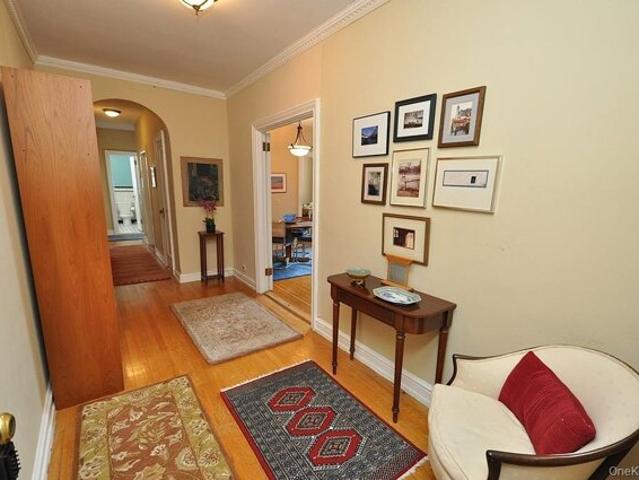 Garth Rd Apt J, Scarsdale, Property For Sale