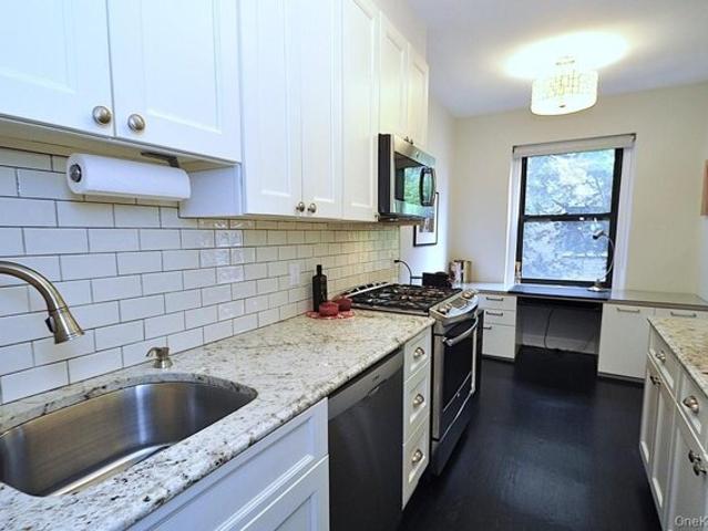 Garth Rd Apt N, Scarsdale, Property For Sale