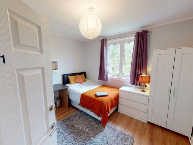 Garthdee Crescent, Garthdee, Aberdeen AB10, Room to rent, £400 pcm | PrimeLocation