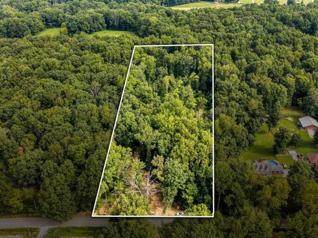 Garton Rd, Burns, TN 37029
