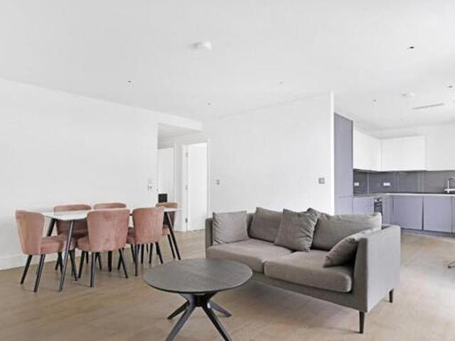 Gartons Way, London, 3 Bedroom Flat