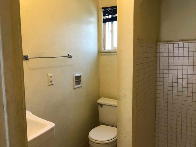 GARVEY Studio Apartment for Rent at 11427 1/2 Garvey Ave, El Monte, CA 91732 Mountain View