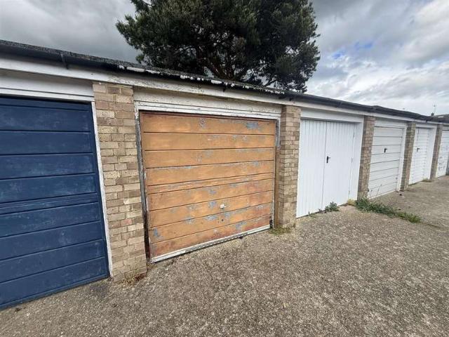 Garage Commercial