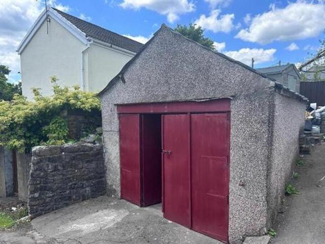 Garage, Chapel Road, Garage For Sale