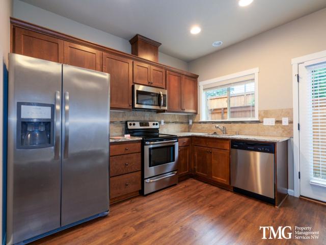Garage, Backyard, 3 Bedroom Now Leasing