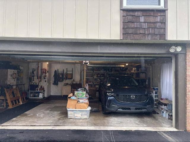 Garage for rent