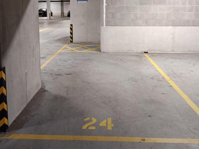 Garage for rent in CP8760 1207 ET, 141 Chester Road, Manchester, M15