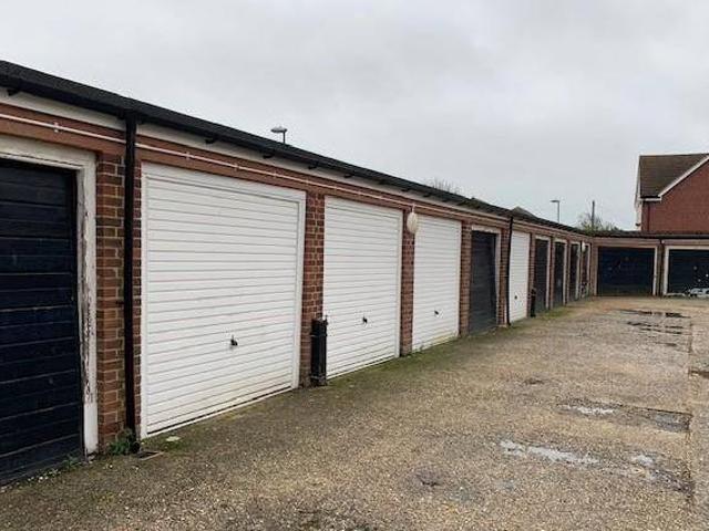 Garage for rent in Garage Street Court Victoria Drive Bognor Regis PO21