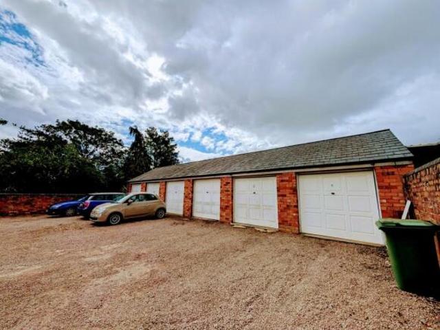 Garage for rent in Double Garage, Bromyard Road, Worcester, WR2