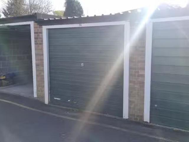 Garage for rent in Flat 44, Trotsworth Court, Christchurch Roa.