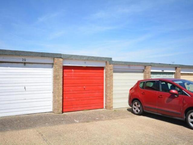 Garage for rent in Luckhurst Gardens, Palm Bay, CT9 3EU, CT9