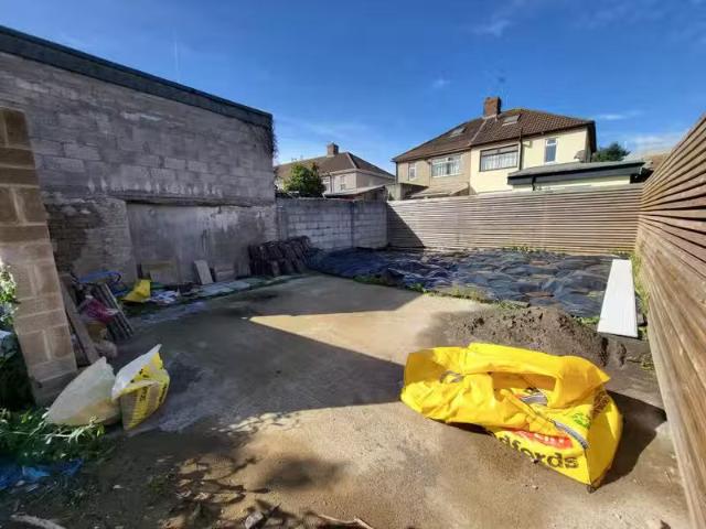 Garage for rent in St. Andrews Road, Avonmouth, Bristol, BS11