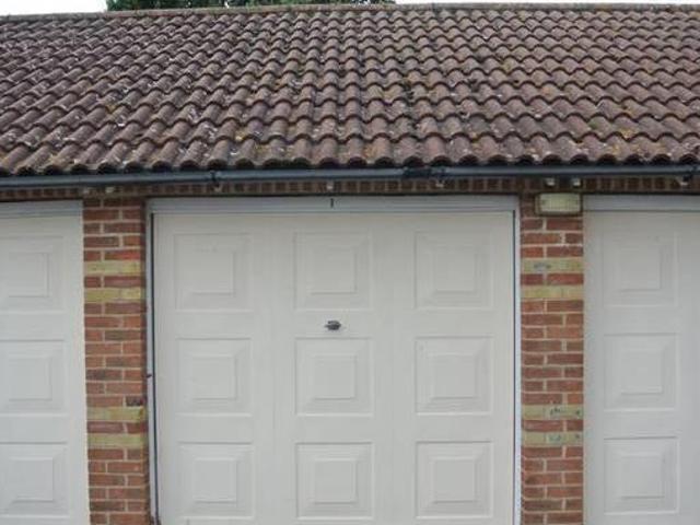 Garage for rent in Westmead Gardens West Avenue Worthing BN11
