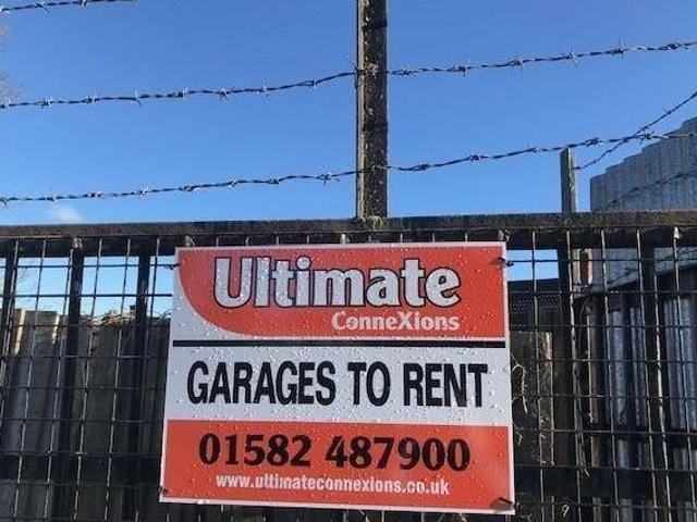 Garage for rent in Tower Way Luton Bedfordshire LU2