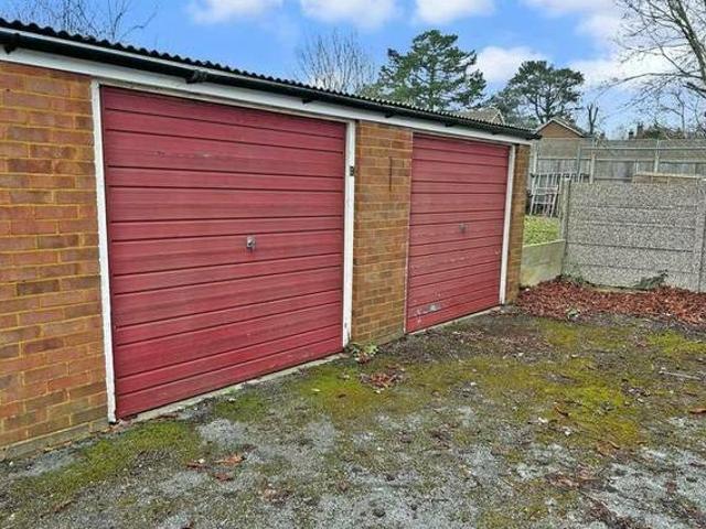 Garage for sale in Guildford Road Billingshurst West Sussex RH14