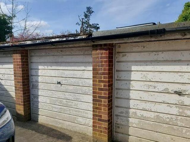 Garage For Sale In London