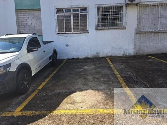 Garagem à venda em Porto Alegre RS Box no Bairro Jardim Leopoldina com 1 vaga!