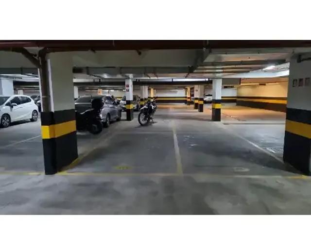 Garagem para Venda em Brasília/DF Asa Norte