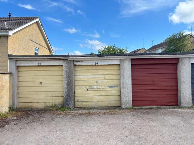 Garages Garage / Parking