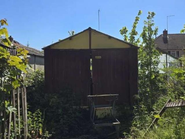 Garages Garage / Parking