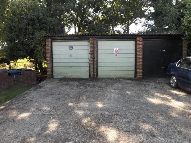 Garages to rent