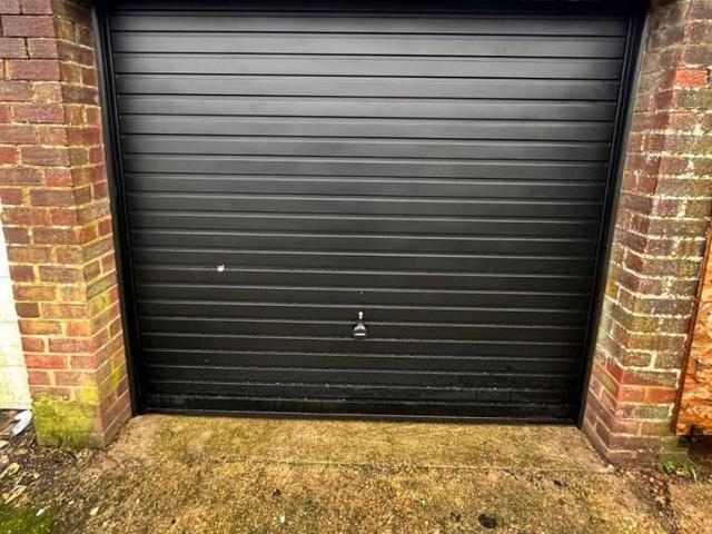 Garages to rent