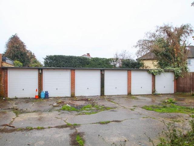 Garages to rent