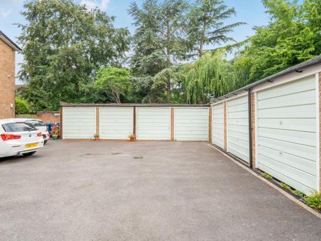 Garages to rent