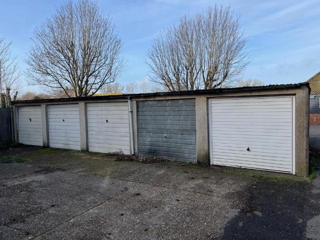Garages to rent