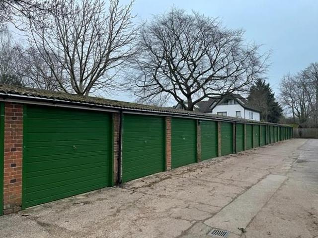 Garages to rent