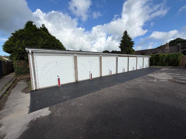 Garages to rent